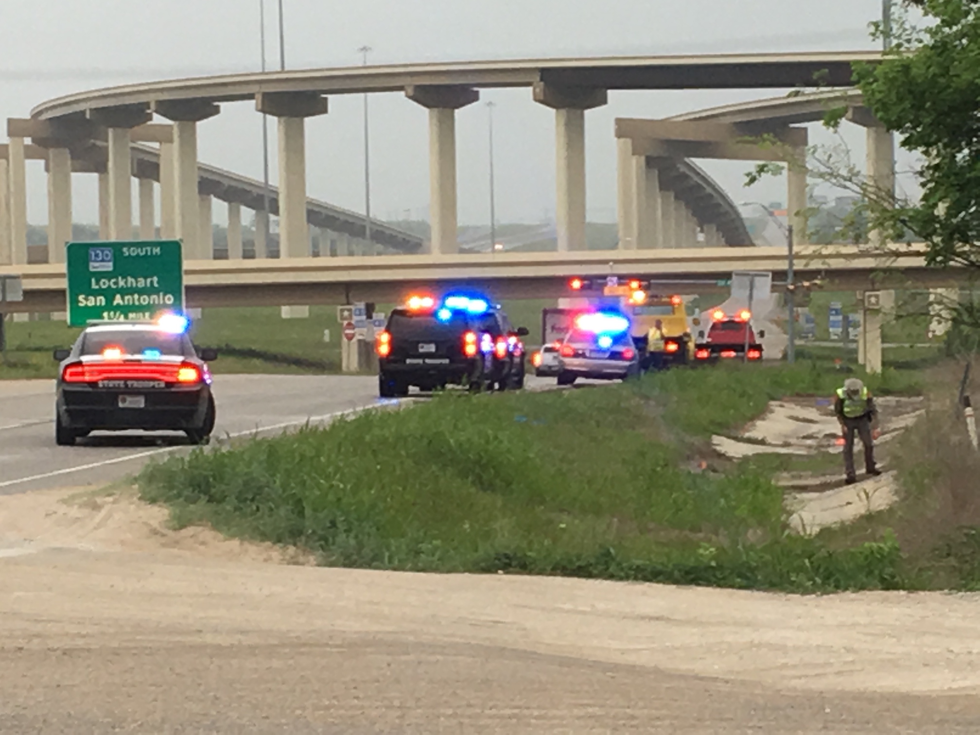 Two dead in SE Travis County rollover crash | kvue.com